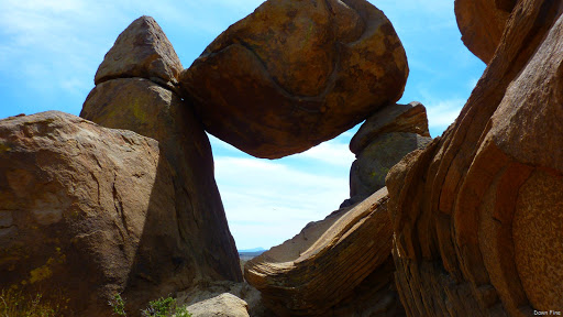 shineyourlight: 기묘한 바위들 : Balanced or Unstable Rock Formation